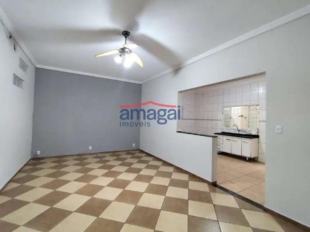 Casa / Sobrado para Venda em São José dos Campos/SP Jardim Satélite 6 Quartos