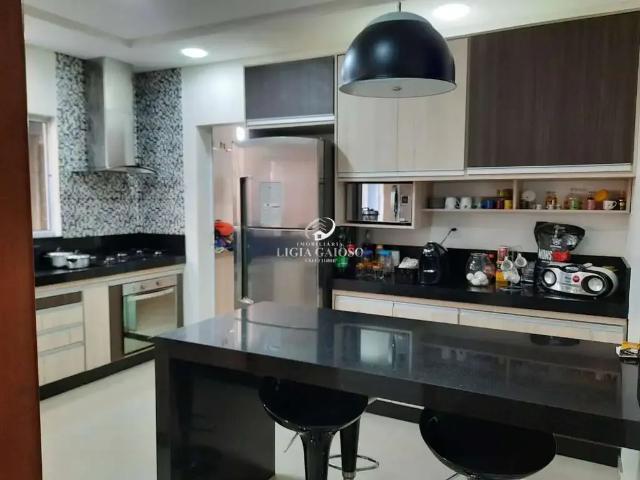 Casa / Sobrado para Venda em São José dos Campos/SP Jardim Terras do Sul 3 Quartos