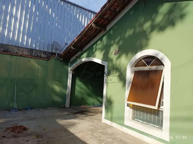 Casa / Sobrado para Venda em São José dos Campos/SP Jardim Vale do Sol 4 Quartos