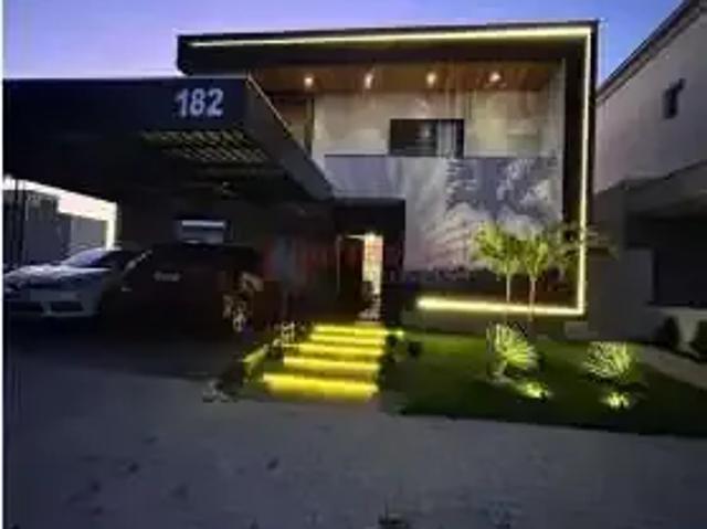 Casa / Sobrado para Venda em São José dos Campos/SP Loteamento Floresta 4 Quartos