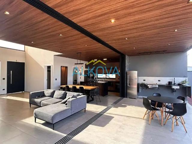 Casa / Sobrado para Venda em São José dos Campos/SP Loteamento Floresta 3 Quartos