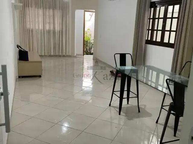 Casa / Sobrado para Venda em São José dos Campos/SP Loteamento Residencial Vista Linda 4 Quartos