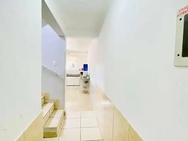 Casa / Sobrado para Venda em São José dos Campos/SP Monte Castelo 4 Quartos