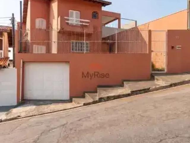 Casa / Sobrado para Venda em São José dos Campos/SP Monte Castelo 5 Quartos