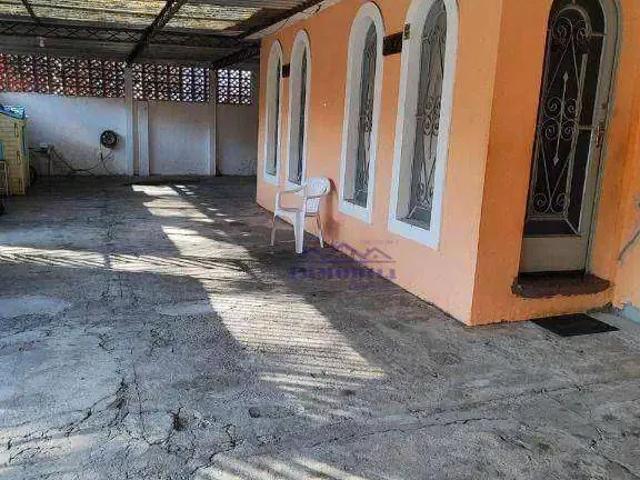 Casa / Sobrado para Venda em São José dos Campos/SP Monte Castelo 5 Quartos