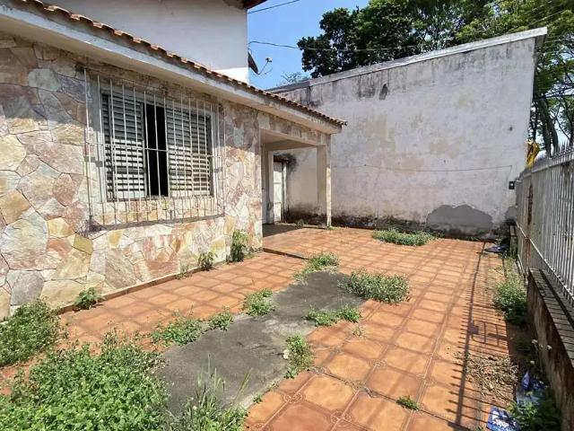Casa / Sobrado para Venda em São José dos Campos/SP Monte Castelo 2 Quartos