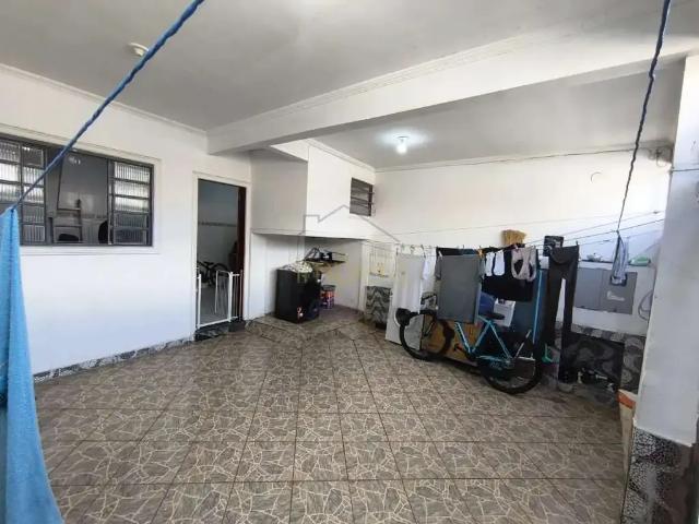 Casa / Sobrado para Venda em São José dos Campos/SP Monte Castelo 3 Quartos