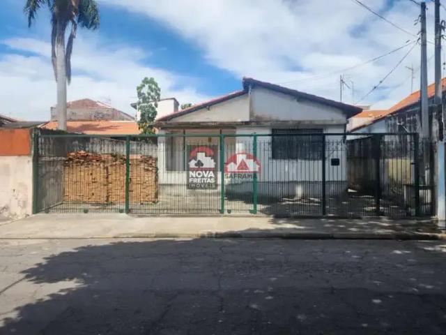 Casa / Sobrado para Venda em São José dos Campos/SP Monte Castelo 3 Quartos