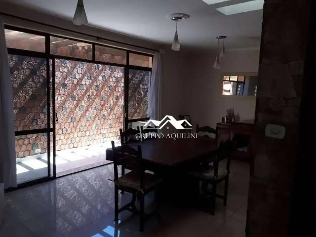 Casa / Sobrado para Venda em São José dos Campos/SP Monte Castelo 3 Quartos
