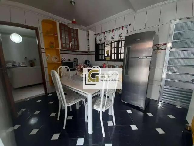 Casa / Sobrado para Venda em São José dos Campos/SP Morada Do sol 4 Quartos