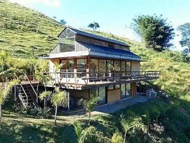 Casa / Sobrado para Venda em São José dos Campos/SP São Francisco Xavier 3 Quartos