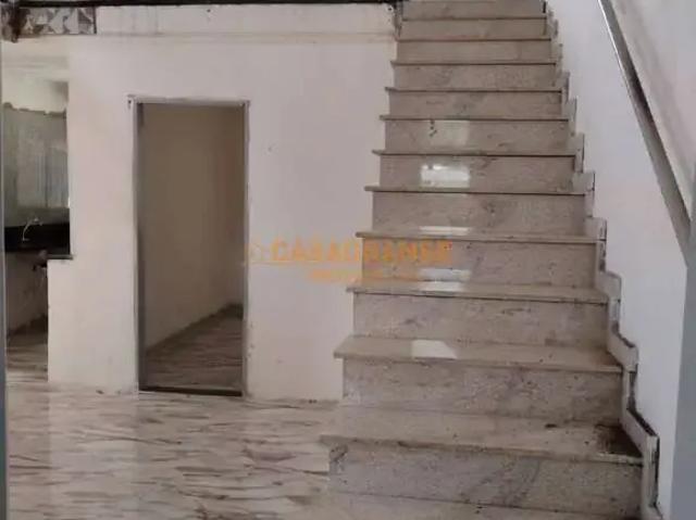 Casa / Sobrado para Venda em São José dos Campos/SP Santa Cecília I 2 Quartos
