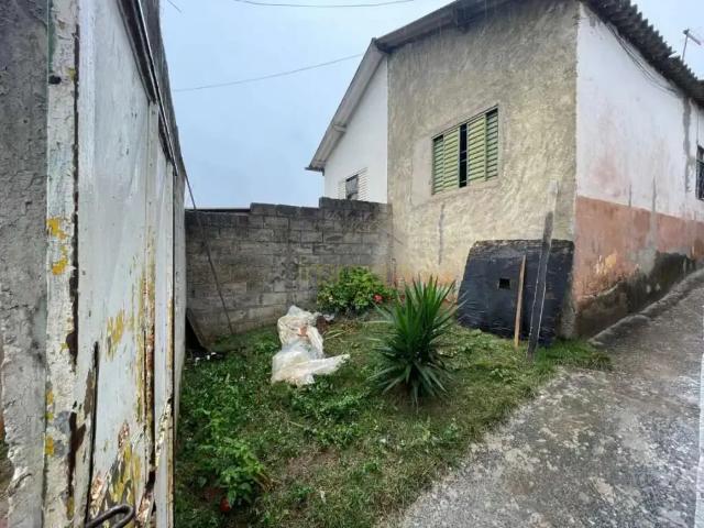 Casa / Sobrado para Venda em São José dos Campos/SP Santa Cecília I 2 Quartos