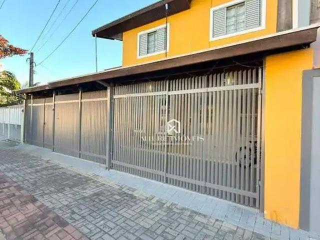 Casa / Sobrado para Venda em São José dos Campos/SP Santana 4 Quartos