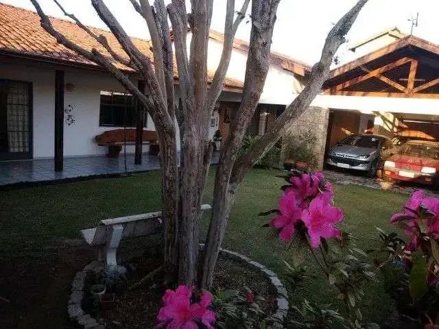 Casa / Sobrado para Venda em São José dos Campos/SP Santana 4 Quartos