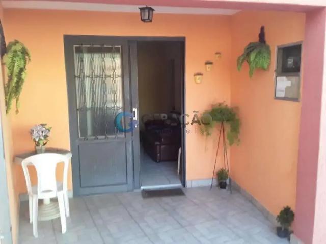 Casa / Sobrado para Venda em São José dos Campos/SP Santana 2 Quartos