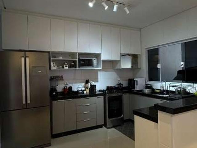 Casa / Sobrado para Venda em São José dos Campos/SP Portal dos Passaros 3 Quartos