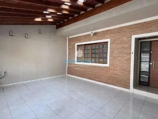 Casa / Sobrado para Venda em São José dos Campos/SP Residencial de Ville 4 Quartos