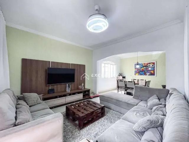 Casa / Sobrado para Venda em São José dos Campos/SP Residencial União 3 Quartos