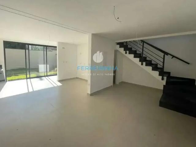 Casa / Sobrado para Venda em São José dos Campos/SP Urbanova 3 Quartos