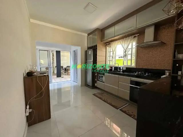 Casa / Sobrado para Venda em São José dos Campos/SP Urbanova 3 Quartos