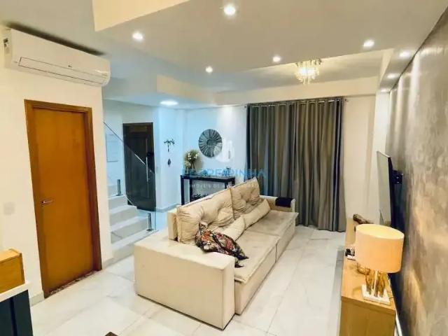 Casa / Sobrado para Venda em São José dos Campos/SP Urbanova 3 Quartos