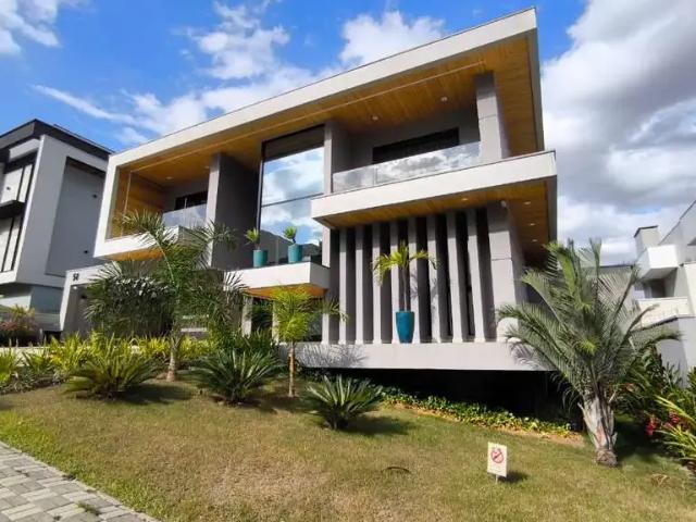 Casa / Sobrado para Venda em São José dos Campos/SP Urbanova 5 Quartos