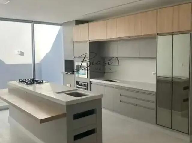 Casa / Sobrado para Venda em São José dos Campos/SP Urbanova VII 3 Quartos