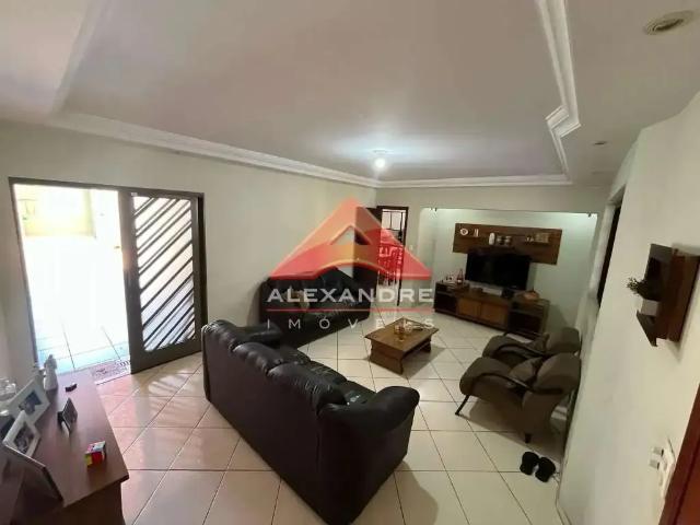 Casa / Sobrado para Venda em São José dos Campos/SP Vila Tatetuba 4 Quartos