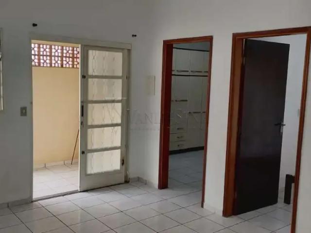 Casa / Sobrado para Venda em São José dos Campos/SP Vila Tatetuba 5 Quartos