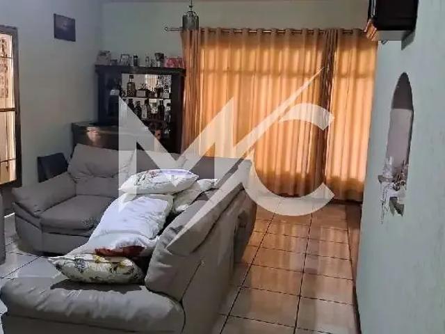 Casa / Sobrado para Venda em São José dos Campos/SP Vila Tatetuba 5 Quartos