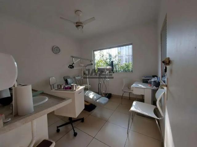 Casa / Sobrado para Venda em São José dos Campos/SP Vila Tatetuba 3 Quartos