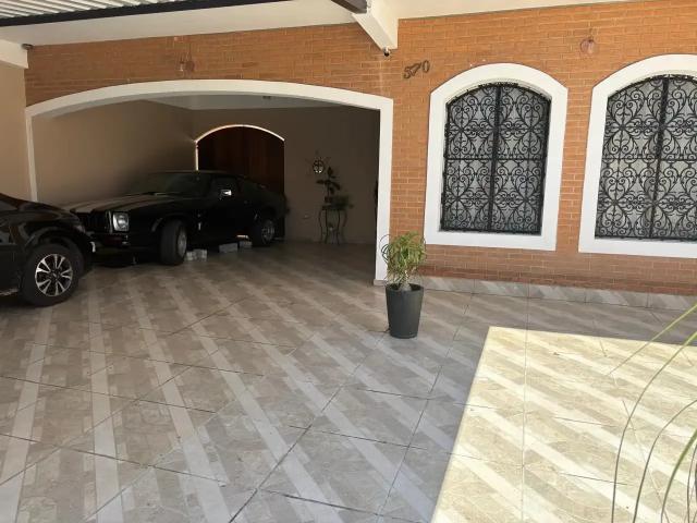 Casa / Sobrado para Venda em São José dos Campos/SP Vila Tatetuba 3 Quartos