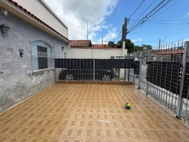 Casa / Sobrado para Venda em São José dos Campos/SP Vila Tatetuba 3 Quartos