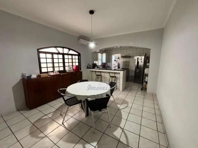 Casa / Sobrado para Venda em São José dos Campos/SP Vila Tesouro 3 Quartos