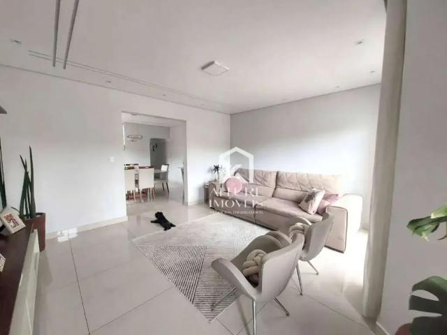 Casa / Sobrado para Venda em São José dos Campos/SP Vila Industrial 3 Quartos