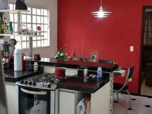 Casa / Sobrado para Venda em São José dos Campos/SP Vila Industrial 4 Quartos