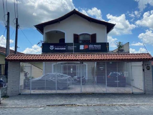 Casa / Sobrado para Venda em São José dos Campos/SP Vila Maria 4 Quartos