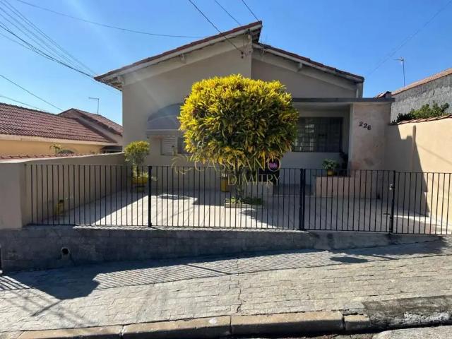 Casa / Sobrado para Venda em São José dos Campos/SP Vila Maria 6 Quartos