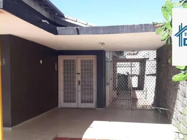 Casa / Sobrado para Venda em São José dos Campos/SP Vila Maria 3 Quartos