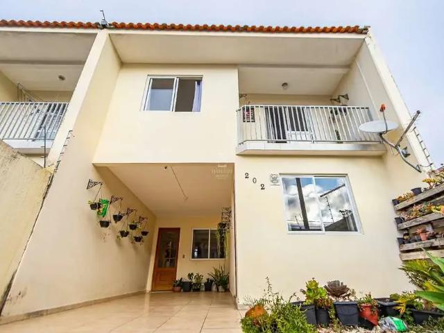 Casa / Sobrado para Venda em São José dos Pinhais/PR Ouro Fino 3 Quartos