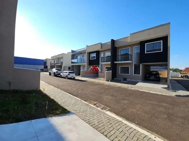 Casa / Sobrado para Venda em São José dos Pinhais/PR Ouro Fino 3 Quartos