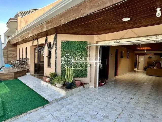 Casa / Sobrado para Venda em São José dos Pinhais/PR Aviação 3 Quartos