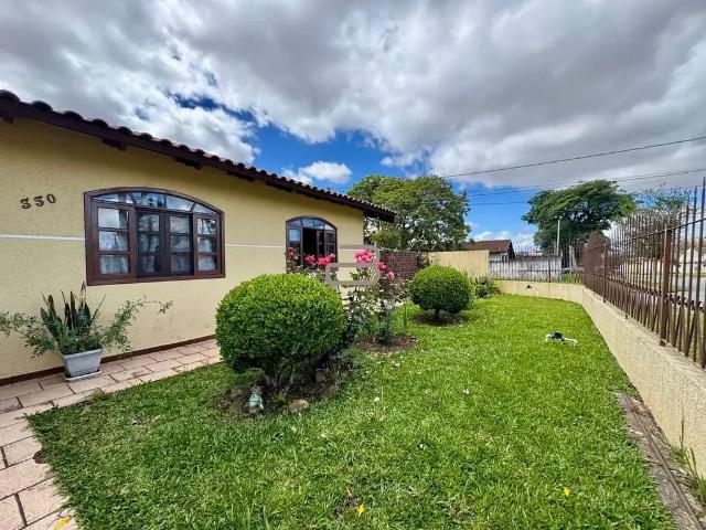 Casa / Sobrado para Venda em São José dos Pinhais/PR Afonso Pena 3 Quartos