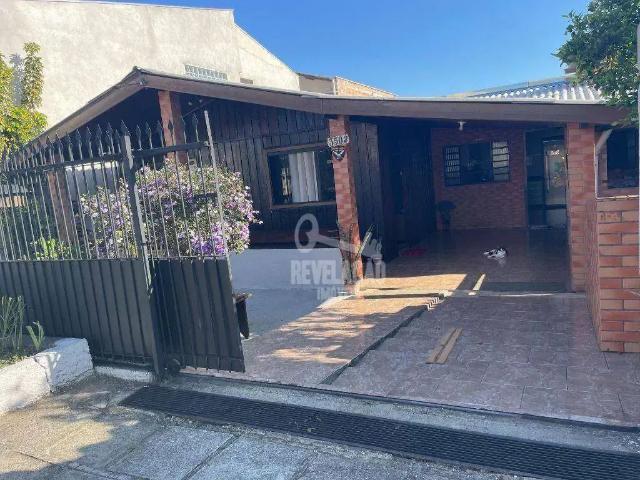 Casa / Sobrado para Venda em São José dos Pinhais/PR Afonso Pena 3 Quartos