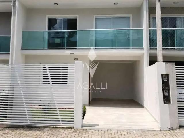 Casa / Sobrado para Venda em São José dos Pinhais/PR Afonso Pena 3 Quartos