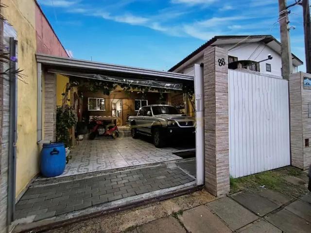 Casa / Sobrado para Venda em São José dos Pinhais/PR Afonso Pena 4 Quartos