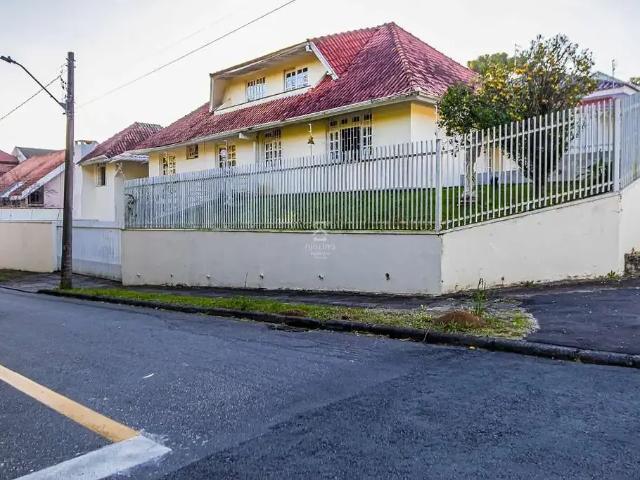 Casa / Sobrado para Venda em São José dos Pinhais/PR Aristocrata 4 Quartos