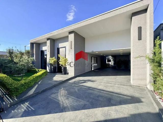 Casa / Sobrado para Venda em São José dos Pinhais/PR Aristocrata 4 Quartos