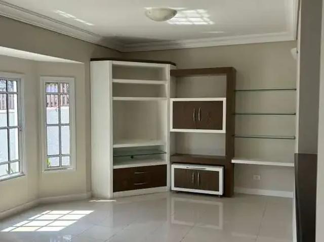 Casa / Sobrado para Venda em São José dos Pinhais/PR Bom Jesus 4 Quartos